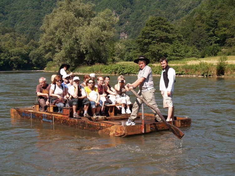 Splavovanie rieky Váh a Orava | Drevenica Bukovina